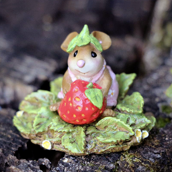 Pint-Sized Picker (pink) - Wee Forest Folk