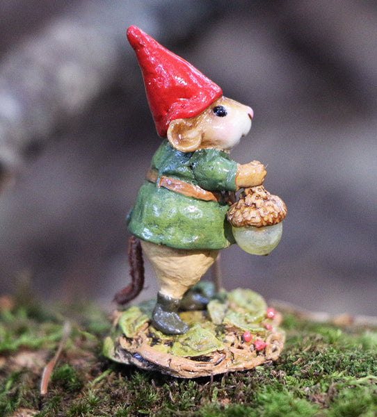 Roaming Gnome - Wee Forest Folk